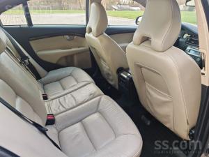 Brown Volvo S80 2007 in Riga, with an engine capacity of 2.40 L and mileage of 370 thousand km for 3980 €, photo 24 on AUTOMOTO.COM.LV