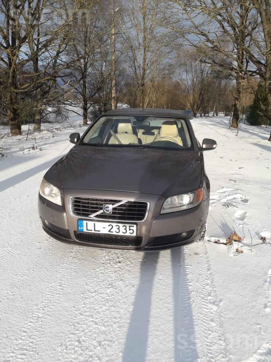 Brown Volvo S80 2007 in Riga, with an engine capacity of 2.40 L and mileage of 467 thousand km for 2500 €, photo 2 on AUTOMOTO.COM.LV