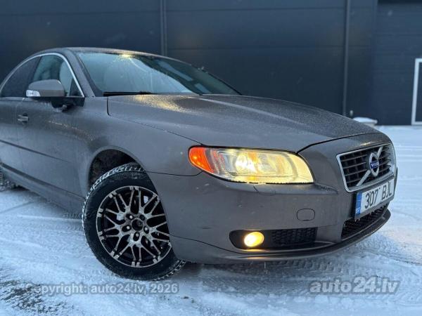 Brown Volvo S80 2007 in Tallinn, with an engine capacity of 2.40 L and mileage of 379 thousand km for 3650 €, photo 5 on AUTOMOTO.COM.LV