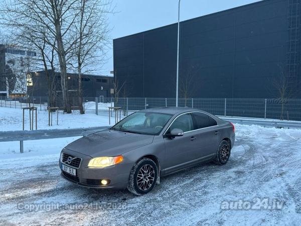 Brown Volvo S80 2007 in Tallinn, with an engine capacity of 2.40 L and mileage of 379 thousand km for 3650 €, photo 6 on AUTOMOTO.COM.LV