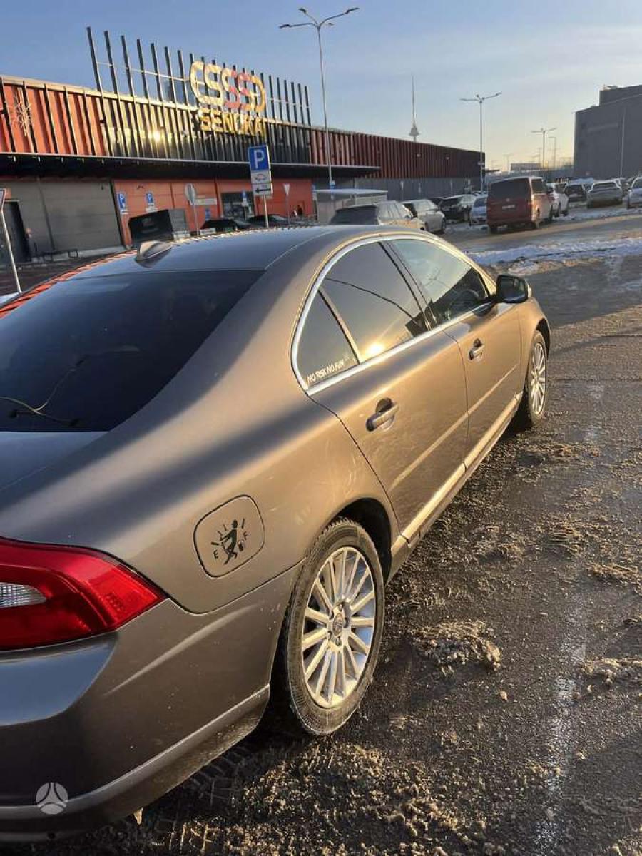 Brūns Volvo S80 2007 Viļņa, ar dzinēja tilpumu 3.19 L un nobraukumu 237 tūkst. km par 4500 €, foto 3 vietnē AUTOMOTO.COM.LV