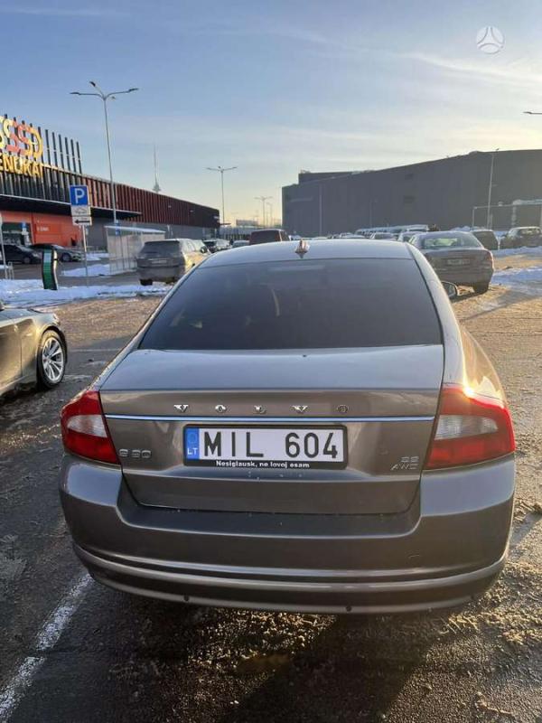 Brown Volvo S80 2007 in Vilnius, with an engine capacity of 3.19 L and mileage of 237 thousand km for 4500 €, photo 5 on AUTOMOTO.COM.LV