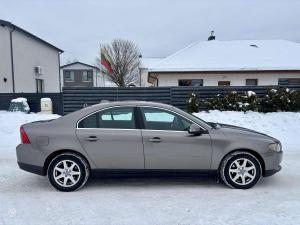 Brūns Volvo S80 2007 Viļņa, ar dzinēja tilpumu 2.40 L un nobraukumu 330 tūkst. km par 3300 €, foto 2 vietnē AUTOMOTO.COM.LV