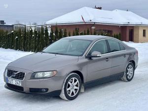Brūns Volvo S80 2007 Viļņa, ar dzinēja tilpumu 2.40 L un nobraukumu 330 tūkst. km par 3300 €, foto 7 vietnē AUTOMOTO.COM.LV