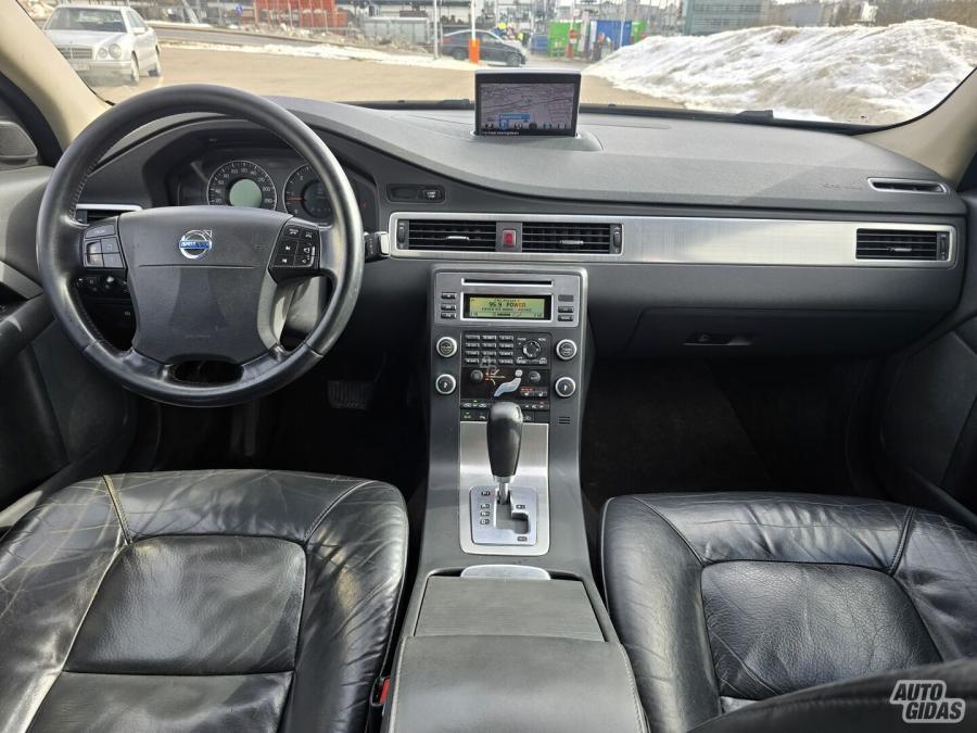 Brown Volvo S80 2007 in Vilnius, with an engine capacity of 2.40 L and mileage of 488 thousand km for 2350 €, photo 10 on AUTOMOTO.COM.LV