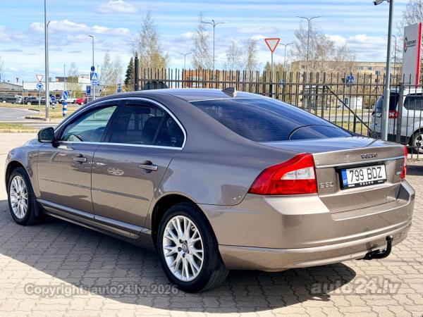 Brown Volvo S80 2007 in Tartu, with an engine capacity of 2.40 L and mileage of 288 thousand km for 4690 €, photo 2 on AUTOMOTO.COM.LV