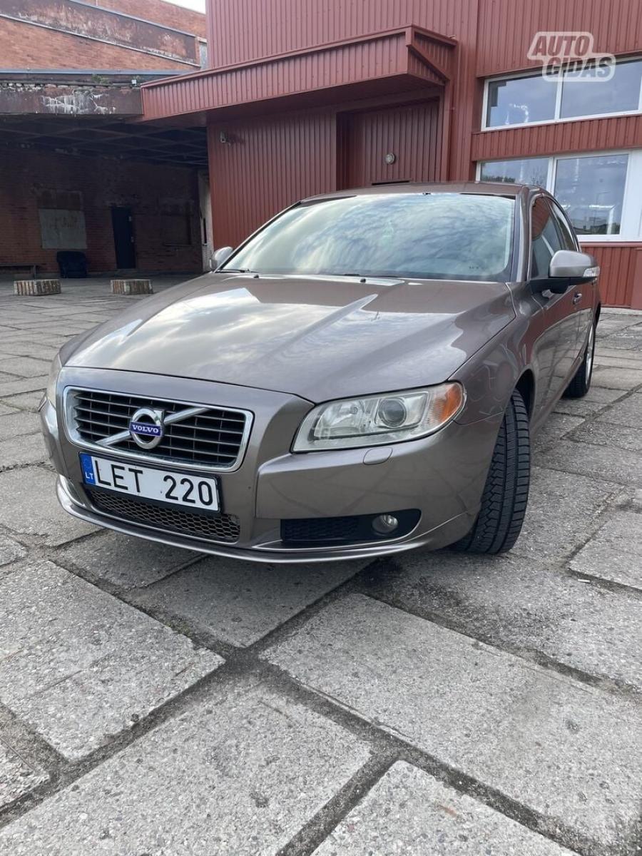 Brown Volvo S80 2007 in Alytus, with an engine capacity of 2.40 L and mileage of 350 thousand km for 3200 €, photo 4 on AUTOMOTO.COM.LV