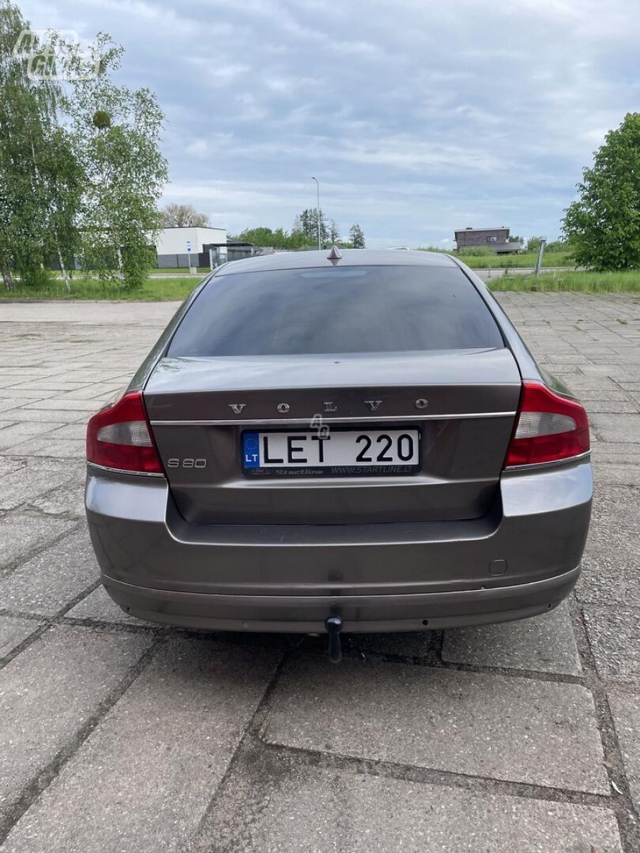 Brown Volvo S80 2007 in Alytus, with an engine capacity of 2.40 L and mileage of 350 thousand km for 3200 €, photo 6 on AUTOMOTO.COM.LV