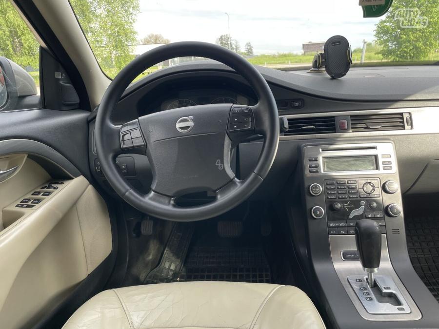 Brown Volvo S80 2007 in Alytus, with an engine capacity of 2.40 L and mileage of 350 thousand km for 3200 €, photo 11 on AUTOMOTO.COM.LV