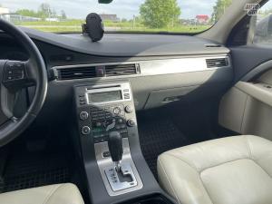 Brown Volvo S80 2007 in Alytus, with an engine capacity of 2.40 L and mileage of 350 thousand km for 3200 €, photo 12 on AUTOMOTO.COM.LV