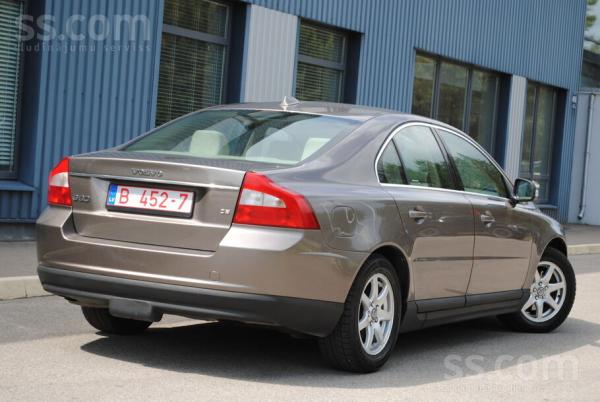 Brūns Volvo S80 2007 Rīga, ar dzinēja tilpumu 2.40 L un nobraukumu 275 tūkst. km par 3390 €, foto 2 vietnē AUTOMOTO.COM.LV