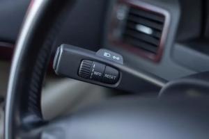 Brūns Volvo S80 2007 Liepāja, ar dzinēja tilpumu 2.40 L un nobraukumu 0 tūkst. km par 4250 €, foto 23 vietnē AUTOMOTO.COM.LV