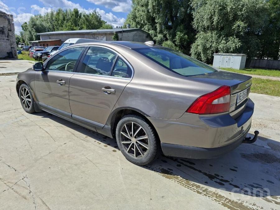 Brūns Volvo S80 2007 Rīga, ar dzinēja tilpumu 2.50 L un nobraukumu 250 tūkst. km par 1650 €, foto 6 vietnē AUTOMOTO.COM.LV