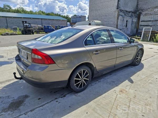 Brūns Volvo S80 2007 Rīga, ar dzinēja tilpumu 2.50 L un nobraukumu 250 tūkst. km par 1650 €, foto 6 vietnē AUTOMOTO.COM.LV