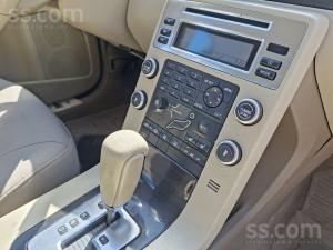 Brūns Volvo S80 2007 Rīga, ar dzinēja tilpumu 2.50 L un nobraukumu 250 tūkst. km par 1650 €, foto 10 vietnē AUTOMOTO.COM.LV