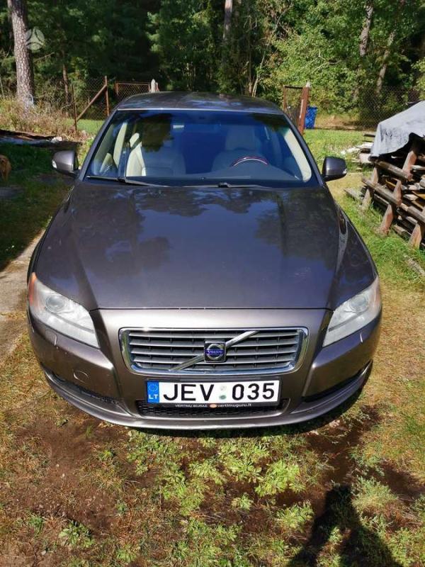 Brown Volvo S80 2007 in Kazlu Ruda, with an engine capacity of 3.19 L and mileage of 394 thousand km for 3000 €, photo 3 on AUTOMOTO.COM.LV
