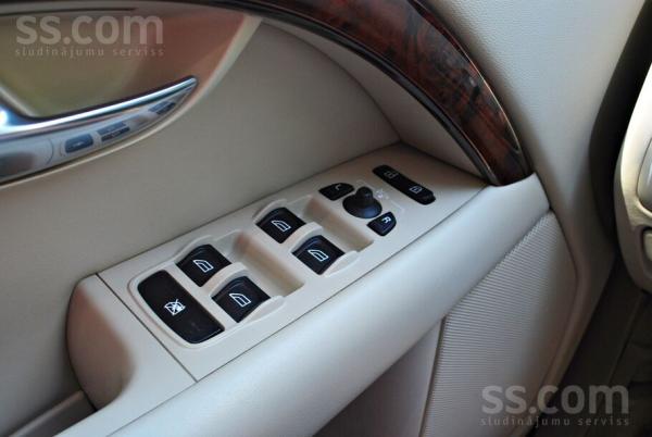Brown Volvo S80 2007 in Tukums, with an engine capacity of 2.40 L and mileage of 312 thousand km for 3700 €, photo 9 on AUTOMOTO.COM.LV