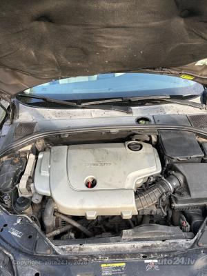 Brūns Volvo S80 2007 Paide, ar dzinēja tilpumu 2.40 L un nobraukumu 302 tūkst. km par 4700 €, foto 6 vietnē AUTOMOTO.COM.LV