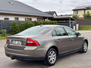 Brūns Volvo S80 2007 Viļņa, ar dzinēja tilpumu 2.40 L un nobraukumu 330 tūkst. km par 3000 €, foto 6 vietnē AUTOMOTO.COM.LV