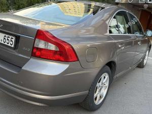 Brown Volvo S80 2007 in Vilnius, with an engine capacity of 2.40 L and mileage of 330 thousand km for 2700 €, photo 12 on AUTOMOTO.COM.LV