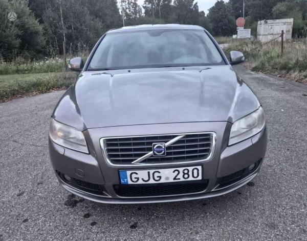 Вольво С80 2007 в Вильнюс на AUTOMOTO.COM.LV Коричневый Вольво С80 2007 в Вильнюс, объемом двигателя 2.40 л и пробегом 400 тыс. км за 3200 €, фото 3 на AUTOMOTO.COM.LV
