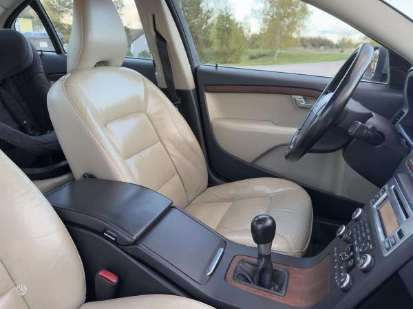 Brūns Volvo S80 2008 Klaipėda, ar dzinēja tilpumu 2.00 L un nobraukumu 210 tūkst. km par 4200 €, foto 11 vietnē AUTOMOTO.COM.LV