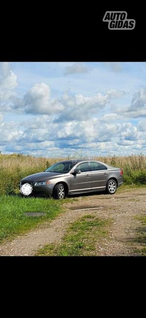 Brown Volvo S80 2008 in Klaipeda, with an engine capacity of 2.00 L and mileage of 374 thousand km for 2900 €, photo 2 on AUTOMOTO.COM.LV