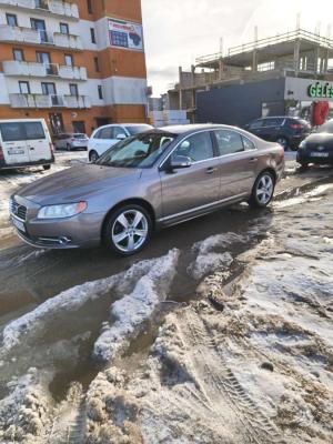 Brown Volvo S80 2008 in Kaunas, with an engine capacity of 2.40 L and mileage of 291 thousand km for 4300 €, photo 9 on AUTOMOTO.COM.LV