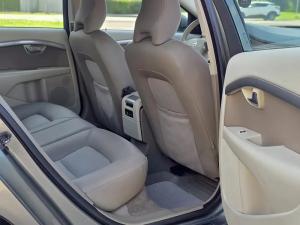 Brūns Volvo S80 2008 Grobiņa, ar dzinēja tilpumu 2.40 L un nobraukumu 330 tūkst. km par 4490 €, foto 19 vietnē AUTOMOTO.COM.LV