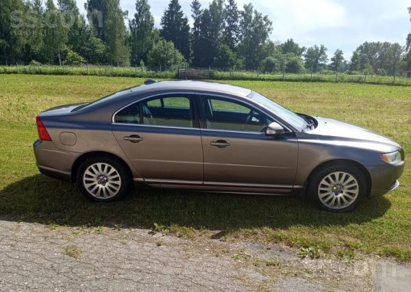 Brown Volvo S80 2008 in Valmiera, with an engine capacity of 2.40 L and mileage of 329 thousand km for 3500 €, photo 6 on AUTOMOTO.COM.LV