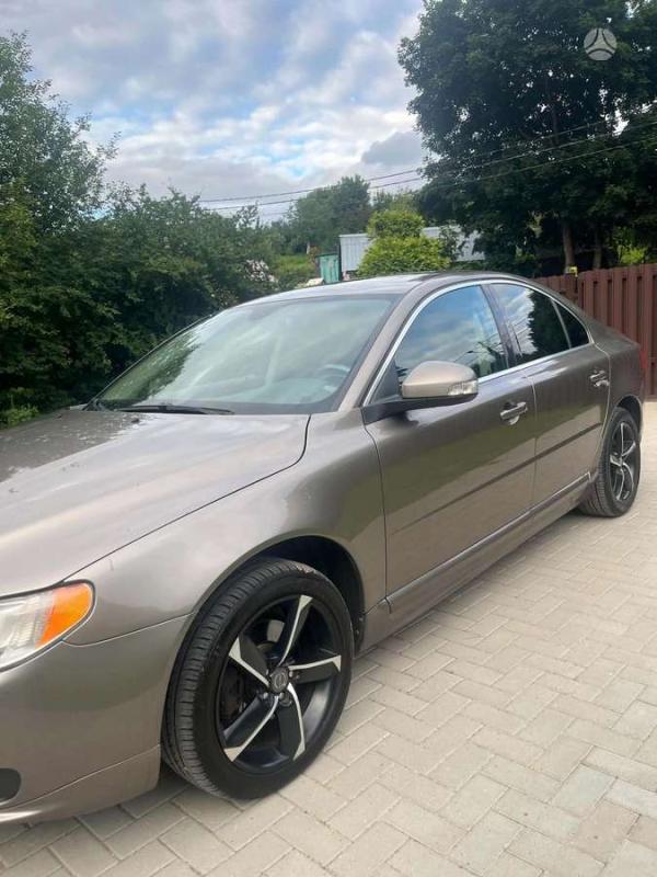 Brown Volvo S80 2008 in Vilnius, with an engine capacity of 2.40 L and mileage of 413 thousand km for 3650 €, photo 3 on AUTOMOTO.COM.LV