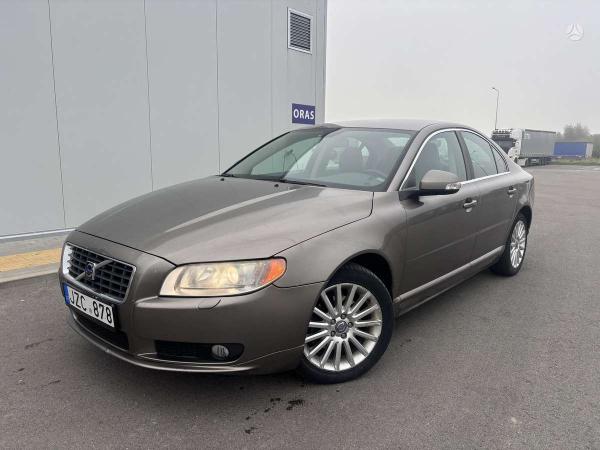 Brown Volvo S80 2008 in Kaunas, with an engine capacity of 2.40 L and mileage of 340 thousand km for 2750 €, photo 1 on AUTOMOTO.COM.LV