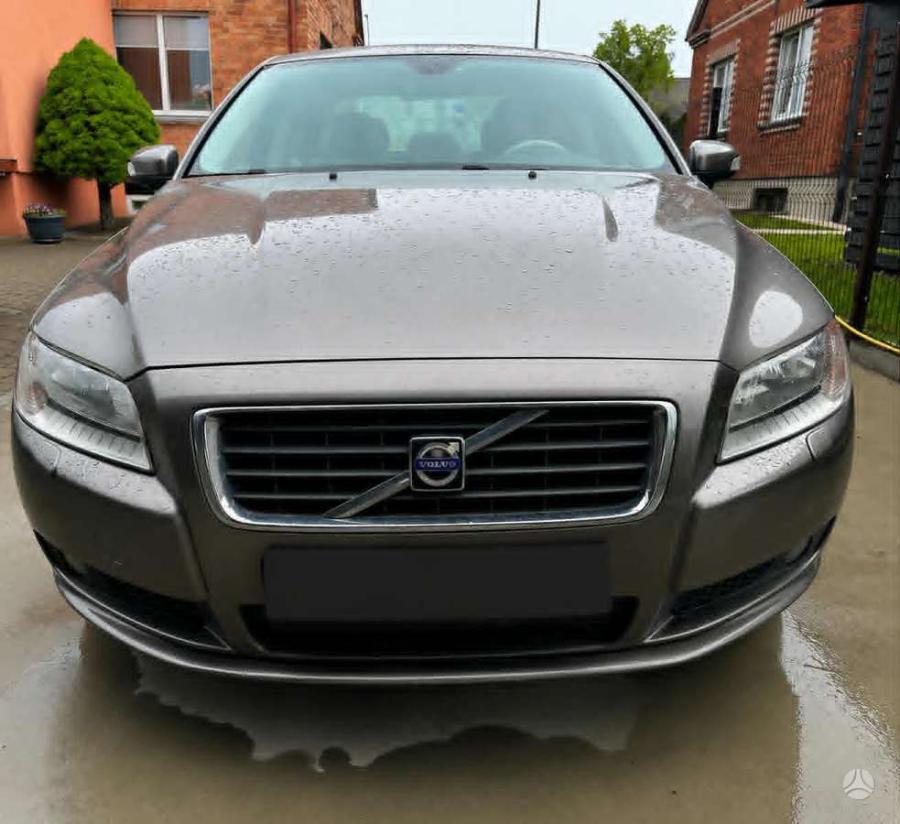 Brown Volvo S80 2008 in Alytus, with an engine capacity of 2.95 L and mileage of 237 thousand km for 3800 €, photo 4 on AUTOMOTO.COM.LV