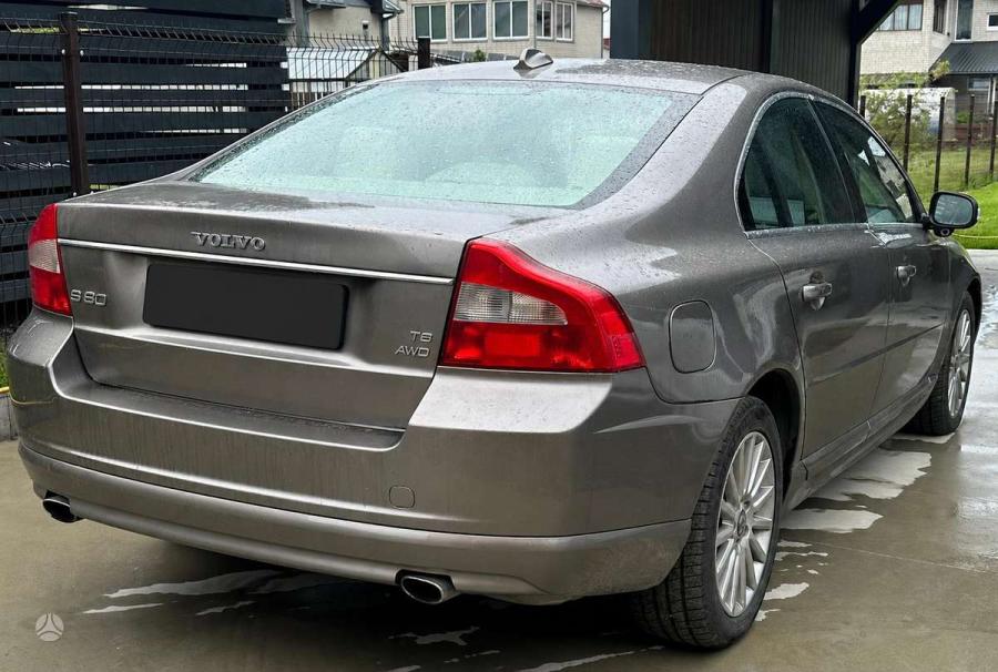 Brown Volvo S80 2008 in Alytus, with an engine capacity of 2.95 L and mileage of 237 thousand km for 3800 €, photo 6 on AUTOMOTO.COM.LV