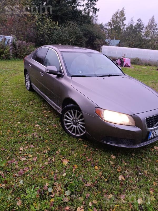 Brown Volvo S80 2008 in Riga, with an engine capacity of 2.40 L and mileage of 335 thousand km for 3100 €, photo 3 on AUTOMOTO.COM.LV