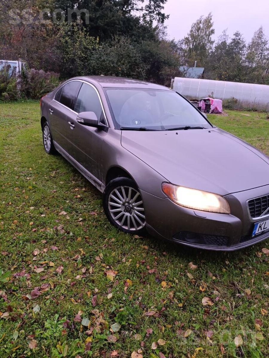 Brūns Volvo S80 2008 Rīga, ar dzinēja tilpumu 2.40 L un nobraukumu 335 tūkst. km par 3100 €, foto 3 vietnē AUTOMOTO.COM.LV