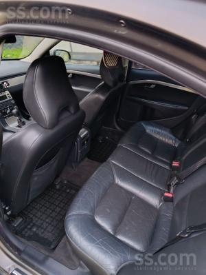 Brūns Volvo S80 2008 Rīga, ar dzinēja tilpumu 2.40 L un nobraukumu 335 tūkst. km par 3100 €, foto 11 vietnē AUTOMOTO.COM.LV
