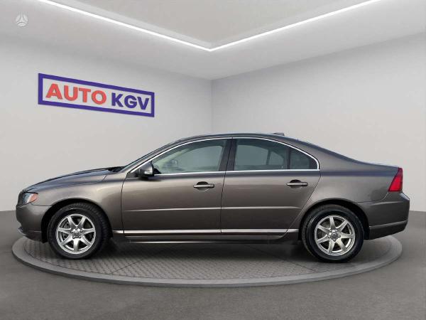 Brown Volvo S80 2009 in Vilnius, with an engine capacity of 2.40 L and mileage of 197 thousand km for 6499 €, photo 2 on AUTOMOTO.COM.LV