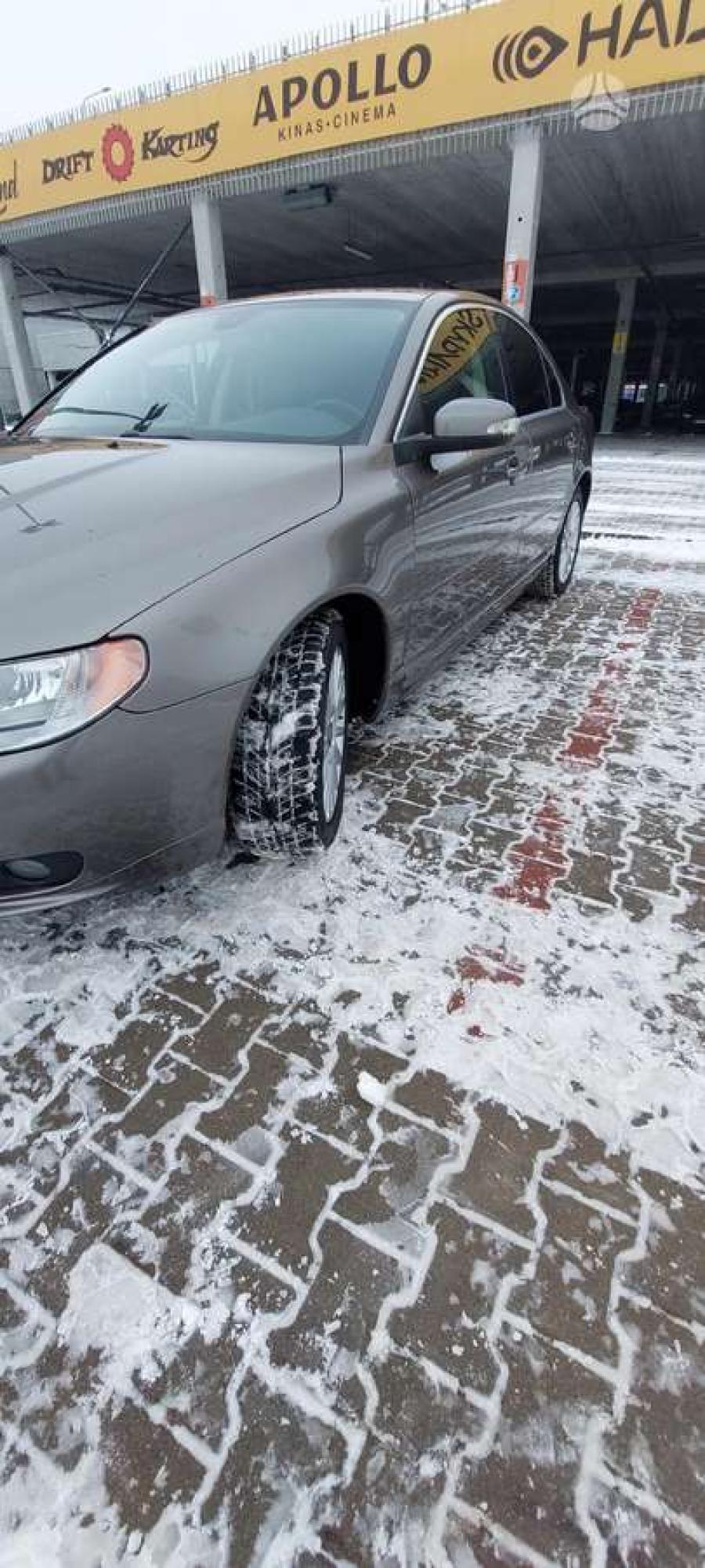 Brūns Volvo S80 2009 Viļņa, ar dzinēja tilpumu 3.19 L un nobraukumu 192 tūkst. km par 4200 €, foto 5 vietnē AUTOMOTO.COM.LV