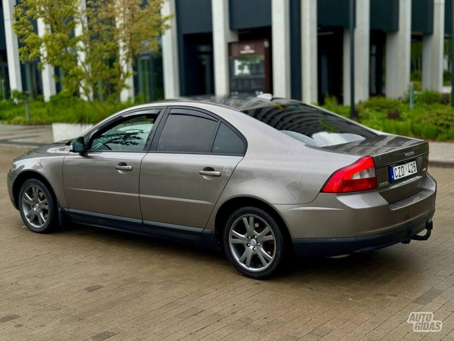 Brown Volvo S80 2009 in Vilnius, with an engine capacity of 2.40 L and mileage of 298 thousand km for 3500 €, photo 2 on AUTOMOTO.COM.LV