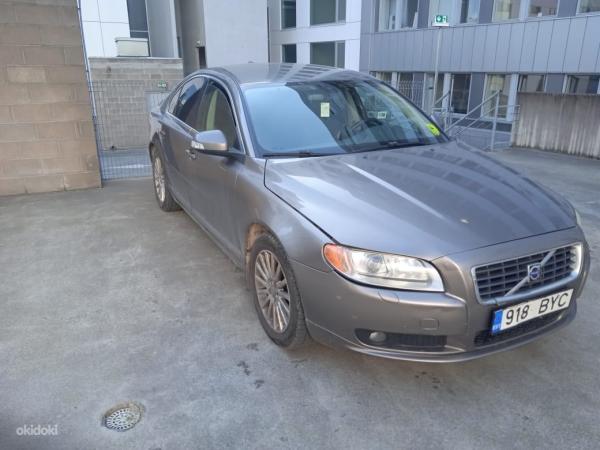 Brown Volvo S80 2009 in Tallinn, with an engine capacity of 2.40 L and mileage of 400 thousand km for 2300 €, photo 6 on AUTOMOTO.COM.LV