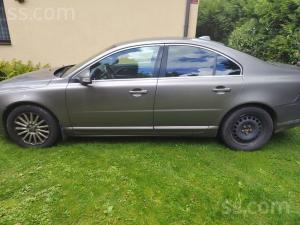Brown Volvo S80 2009 in Riga, with an engine capacity of 2.40 L and mileage of 305 thousand km for 4000 €, photo 6 on AUTOMOTO.COM.LV