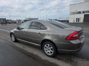 Brown Volvo S80 2010 in Marijampole, with an engine capacity of 1.56 L and mileage of 308 thousand km for 3400 €, photo 7 on AUTOMOTO.COM.LV