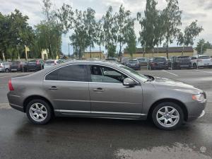 Brown Volvo S80 2010 in Marijampole, with an engine capacity of 1.56 L and mileage of 308 thousand km for 3400 €, photo 13 on AUTOMOTO.COM.LV