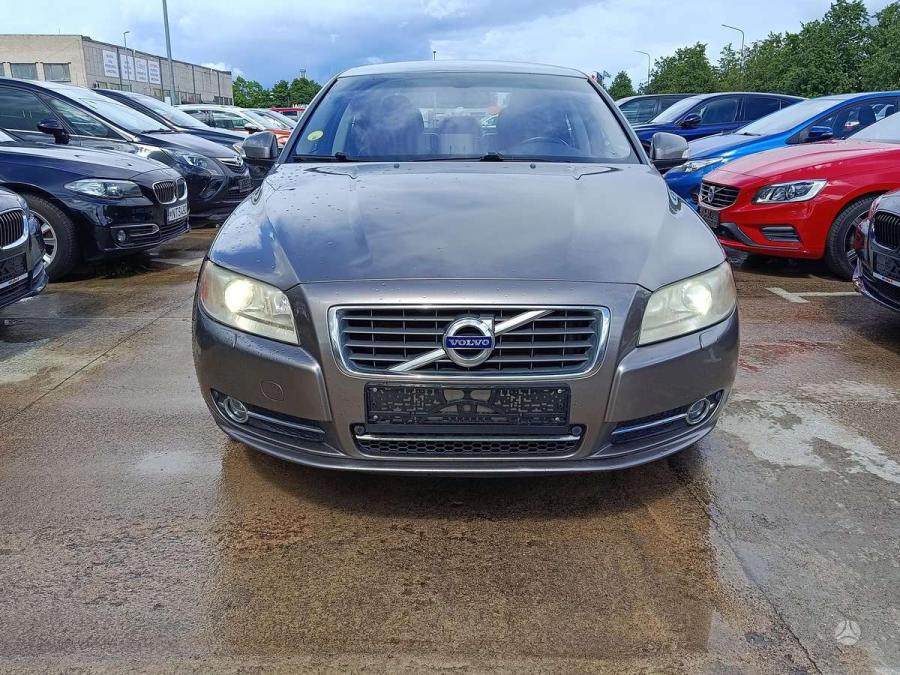 Brūns Volvo S80 2011 Šauļi, ar dzinēja tilpumu 1.56 L un nobraukumu 284 tūkst. km par 4650 €, foto 3 vietnē AUTOMOTO.COM.LV