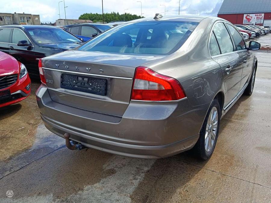 Brūns Volvo S80 2011 Šauļi, ar dzinēja tilpumu 1.56 L un nobraukumu 284 tūkst. km par 4650 €, foto 6 vietnē AUTOMOTO.COM.LV
