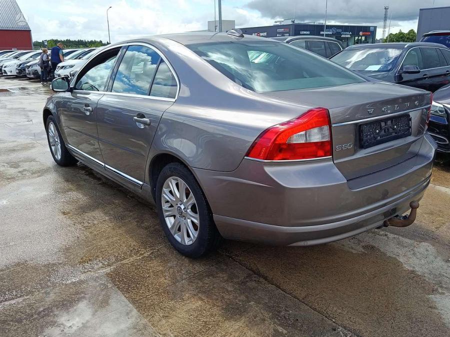Brūns Volvo S80 2011 Šauļi, ar dzinēja tilpumu 1.56 L un nobraukumu 284 tūkst. km par 4650 €, foto 8 vietnē AUTOMOTO.COM.LV