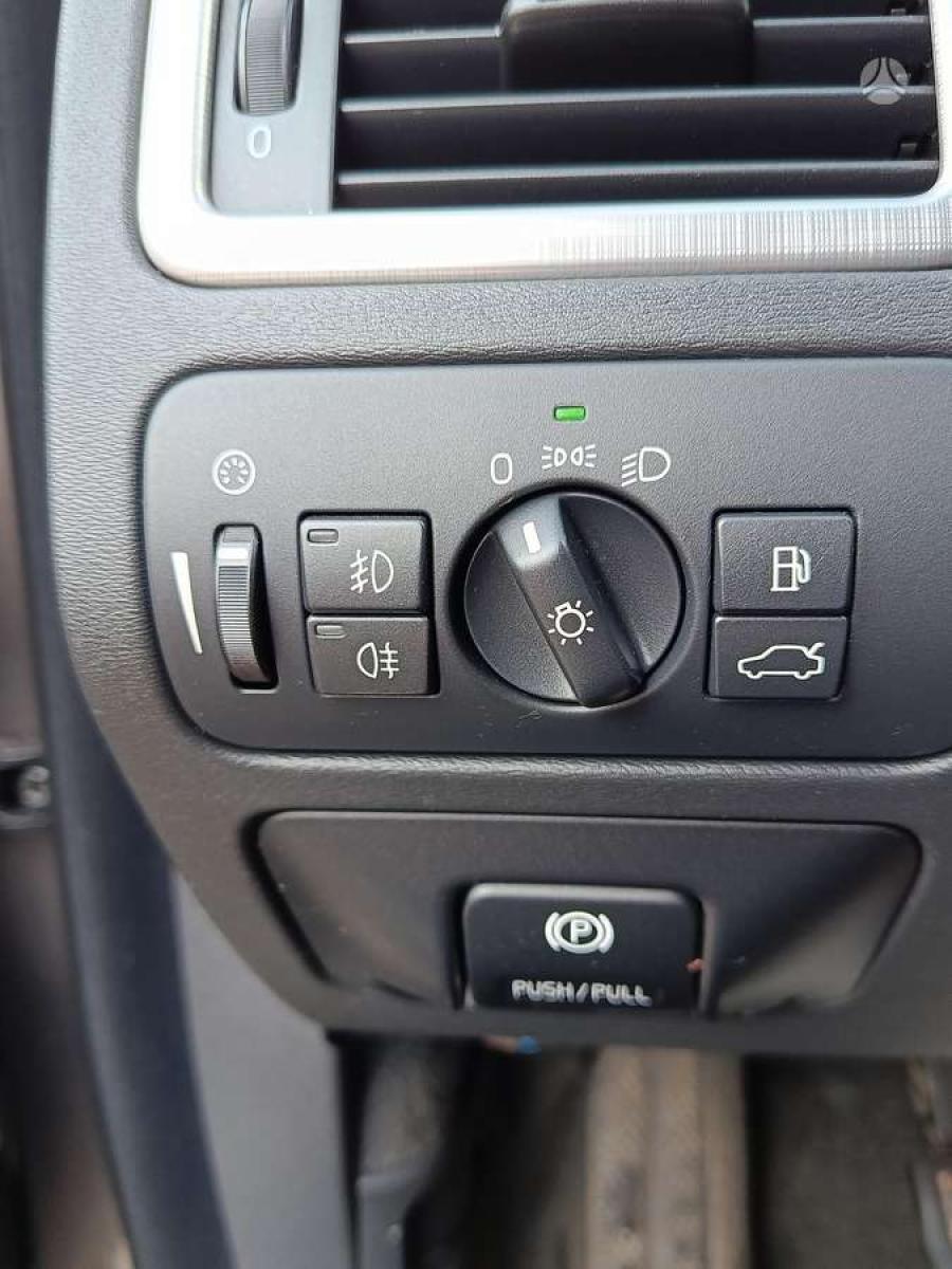 Brūns Volvo S80 2011 Šauļi, ar dzinēja tilpumu 1.56 L un nobraukumu 284 tūkst. km par 4650 €, foto 17 vietnē AUTOMOTO.COM.LV