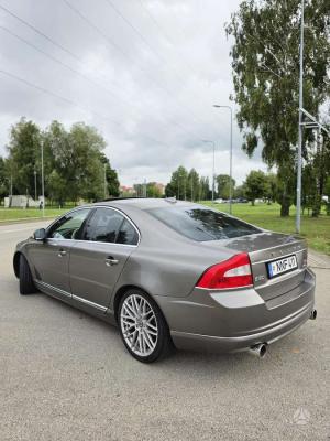 Brown Volvo S80 2011 in Klaipeda, with an engine capacity of 3.00 L and mileage of 190 thousand km for 6999 €, photo 5 on AUTOMOTO.COM.LV