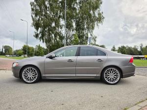 Brown Volvo S80 2011 in Klaipeda, with an engine capacity of 3.00 L and mileage of 190 thousand km for 6999 €, photo 8 on AUTOMOTO.COM.LV